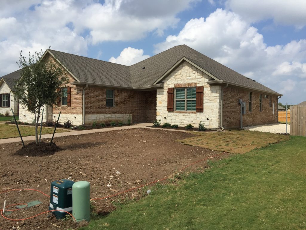 5 Inch vs. 6 Inch Seamless Gutters: Best Option in Texas