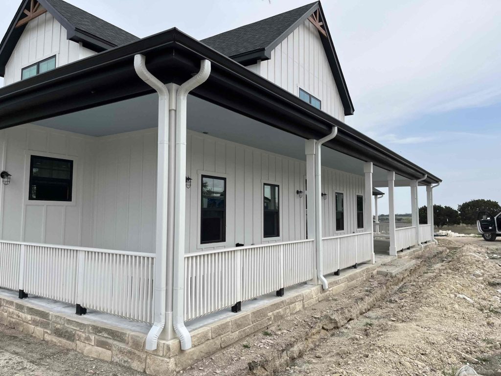 Tips for Choosing the Right Gutter Colors for Your Home