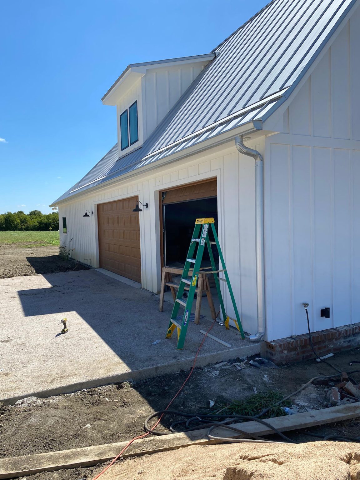 5-Inch vs 6-Inch Gutters: Understanding the Difference